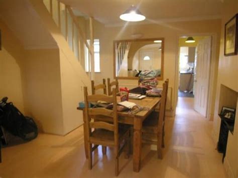 property valuation 29 laburnum road chertsey runnymede kt16 8by
