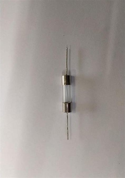 15 Ampere 5x20 15a Axial Glass Fuse At ₹ 15piece In Mumbai Id