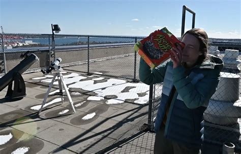 How To Use A Cereal Box To Safely View The Solar Eclipse The Weather