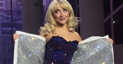 Sabrina Carpenter Stuns Glasgow S Hydro By Unveiling Rhinestone Tartan Bodysuit Daily Record