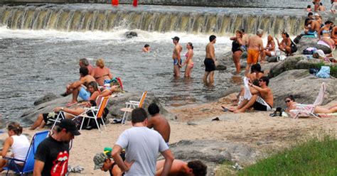 Un Millón De Turistas Gastaron Casi 900 Millones Durante El Fin De