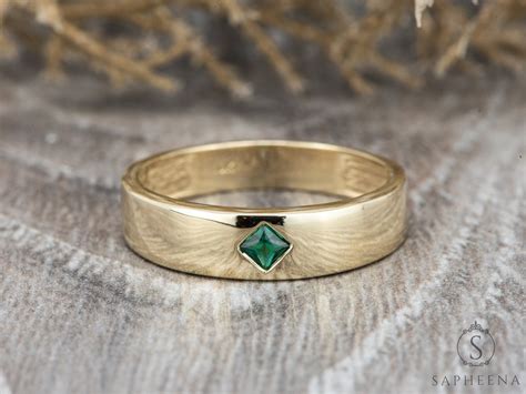 Mens Green Emerald Wedding Band Princess Cut Kite Setting Green