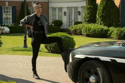 Reacher Star Maria Sten Offers Huge Neagley Spinoff Series Update