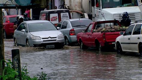 Chuva Causa Transtornos No Grande Recife Ne1 G1