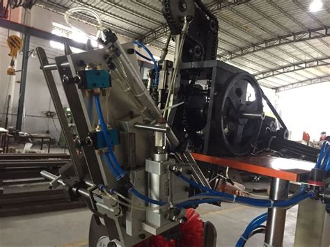 4 Axis Ceiling Brush Cnc Brush Machine Brush Making Machine In India