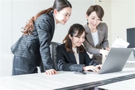 部下の育て方のポイントは？部下が育つ上司の特徴や指導方法を解説 Nalysys Lab
