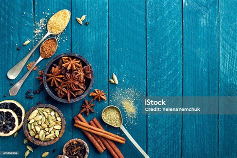 크리스마스 멀드 와인에 대한 다양한 향신료와 요리 배경 양념류에 대한 스톡 사진 및 기타 이미지 양념류 크리스마스 멀드 와인 Istock