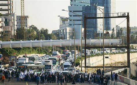 Clashes As Thousands Of Ethiopian Israelis Rally Against Police
