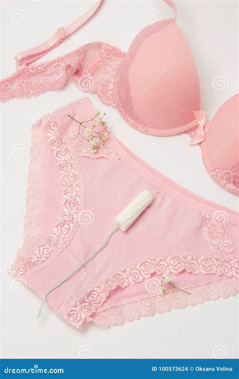 Hygienisches Tampon Und Damenbinde Für Jeden Tag Mit Schlüpfer W