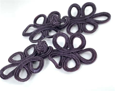 Chinese Knots 20 Medium Chinese Knot Buttons In Royal Blue Fabric