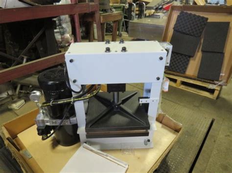 Thwing Albert Instrument Co Alfa Hydraulic Precision Sample Cutter 240