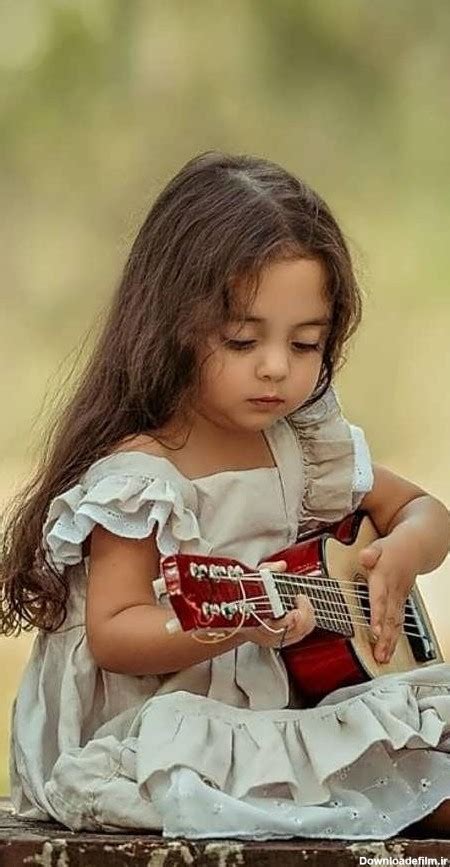 عکس پروف بچه گانه غمگین