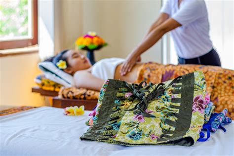 Post Natal Partum Massage In Singapore