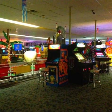 Liminal Arcade And Mini Golf Place Rliminalspace