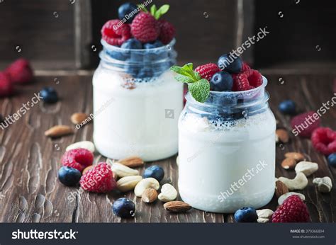 280489 Yogurt Berries 이미지 스톡 사진 및 벡터 Shutterstock