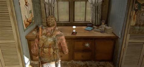 where to find all comics in the last of us part 1