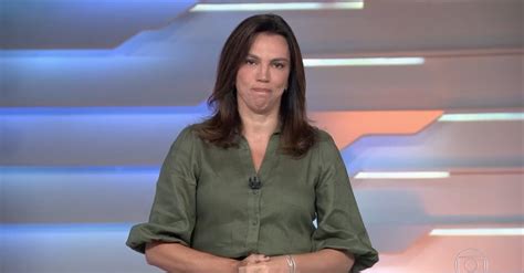 Ana Paula Araújo anuncia morte na Globo e tem choro ao vivo Muito difícil