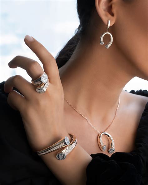 نیم ست نایا Naya Behsagold Gallery