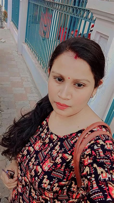 Arunima Adak Arunimaadak • Instagram Photos And Videos