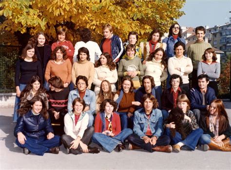 Photo De Classe Terminale A2 Gabriel Fauré De 1975 Lycée Gabriel Fauré