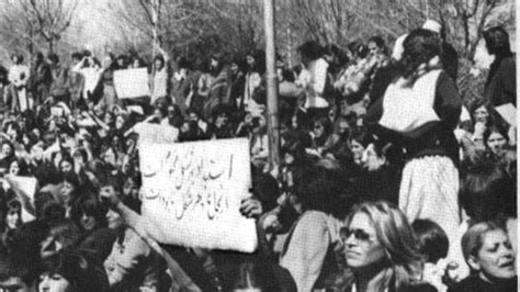 تغییر و تحولات جامعه ایران چهل سال پس از انقلاب ۱۳۵۷ پژواک جامعه