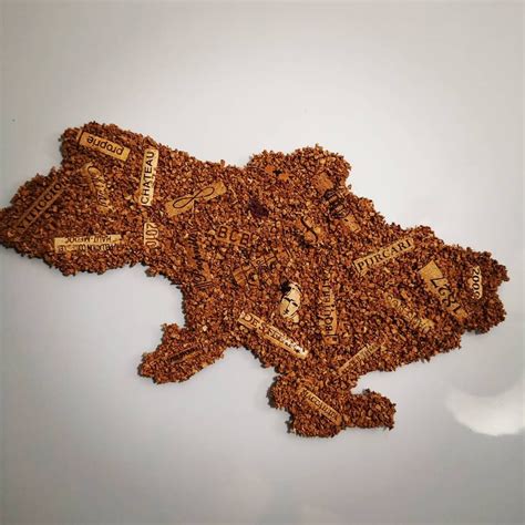 Карта Украины из пробки | Cork art, Cork panels, Creative design