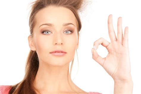 The Science Behind Contact Lenses How Do They Work Gomar Online
