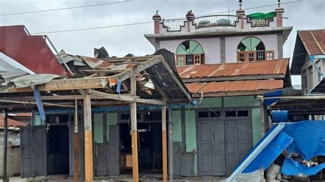 နောင်ချိုမြို့လယ်ရှိ မီးသတ်စခန်းကို စစ်ကောင်စီလေကြောင်းဗုံးကြဲ၊ ပြည်သူနေအိမ် ၁၀ လုံးကျော် ပျက