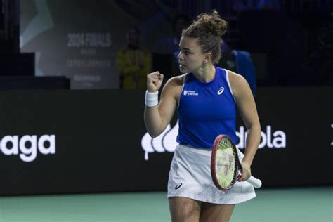 Jasmine Paolini Esordio Vincente A Doha Vola Agli Ottavi