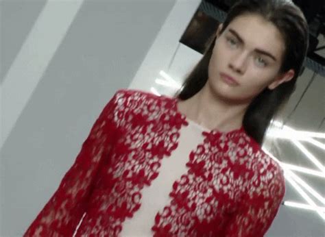 Fashion Model  Find And Share On Giphy