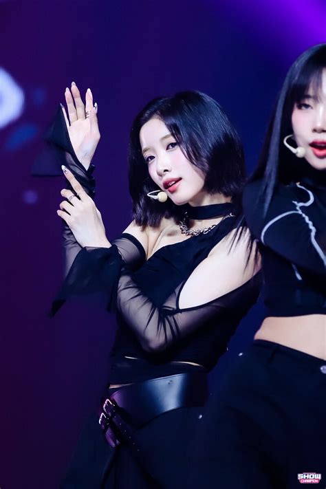 230607 Purple Kiss Yuki Love Is Dead At Show Champion Kpopping