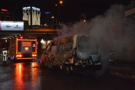 İstanbulda Servis Minibüsü Küle Döndü Yaşam Haberleri