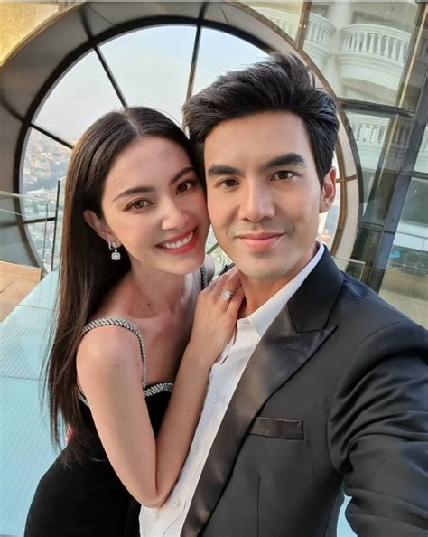 ផុសរូបគូហើយឌឺគេទៀត Mai Davika នៅពីក្រោយរឿងនាងវ៉ាន់ថង សុំដាក់ Caption