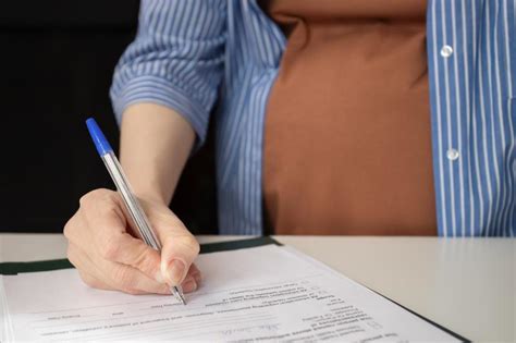 代理出産はボランティアで依頼できる？無報酬で実施する上での課題とは 代理母出産エージェント Bfy会社