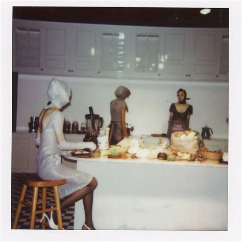 จะเป็นอย่างไรเมื่อ Charlotte แห่ง Sex And The City ถูกบรรยายเป็นคอลเล็กชั่นแฟชั่น