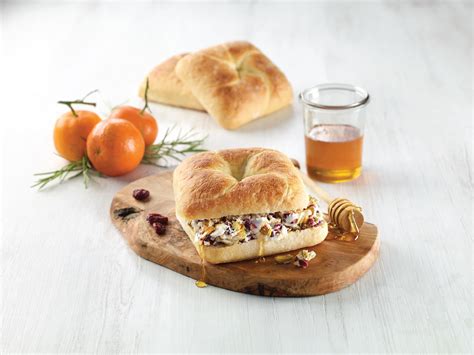 Square Kaiser Bread Bridor