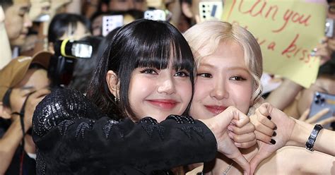 포토s 리사 로제 사랑스러운 하트~