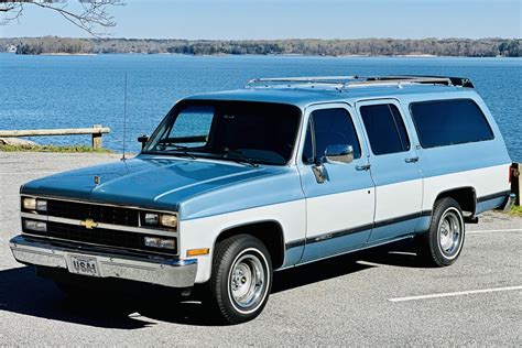 1991 Chevrolet V1500 Suburban Catalog And Classic Car Guide Ratings
