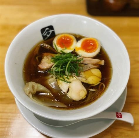 『特製鶏の中華そば』中華そば 髙野のレビュー ラーメンデータベース