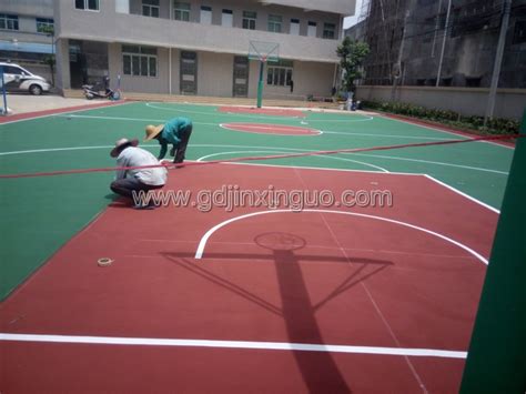 篮球场厂家 深圳硅pu篮球场丙烯酸篮球场悬浮地板篮球场厂家；惠州做悬浮拼装地板篮球场、硅pu蓝球场、丙烯酸篮球场地施工、建设、翻新、建造、铺设