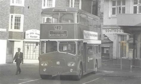 BUS PHOTO HCD354E Southdown MS 354 1967 Leyland Titan PD3 4 NC