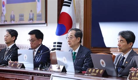 ‘나랏빚 비상 적자성 채무 900조원 육박증가율 10대 회귀