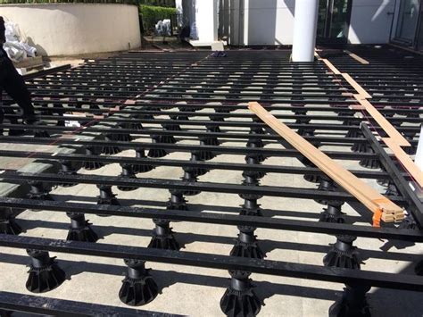 Structure De Terrasse Bois Avec Lambourdes Aluminium Sur Plots