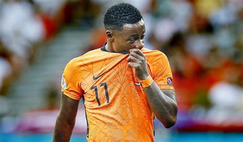 Hunderte Kilo Kokain Fußball Nationalspieler Als Schmuggler Angeklagt
