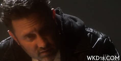 Pretty Man Fucks Sexy Gal Eporner