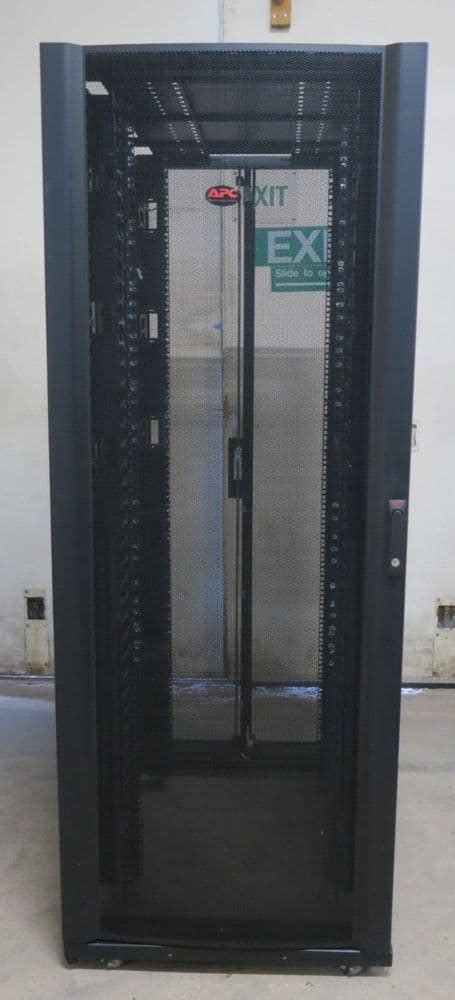 Apc Ar3150 Netshelter Sx 42u Wide 750mm X 1070mm Server Rack Cabinet