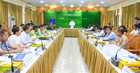 ရခိုင်ပြည်နယ်ဝန်ကြီးချုပ် ဦးထိန်လင်း စစ်တွေမ