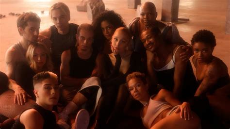 Ariana Grandes Choreographer On The Making Of The Yes And Video