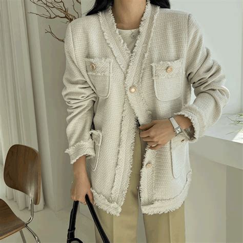 인기템💖 하객룩💐 노카라수술트위드포켓자켓 에이블리