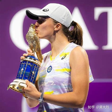 斯瓦泰克：荣归故里，wta250华沙站开门红，本赛季红土赛17连胜 知乎